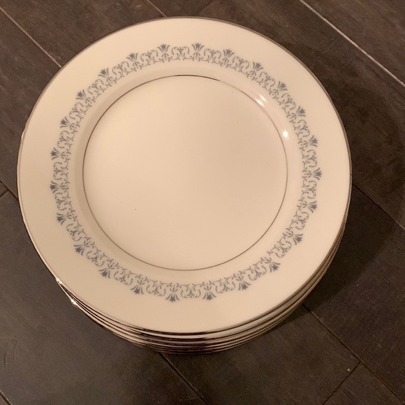 Dining | 8 Noritake Ivory China Geri 6 12 In Plates 726 Gray ...